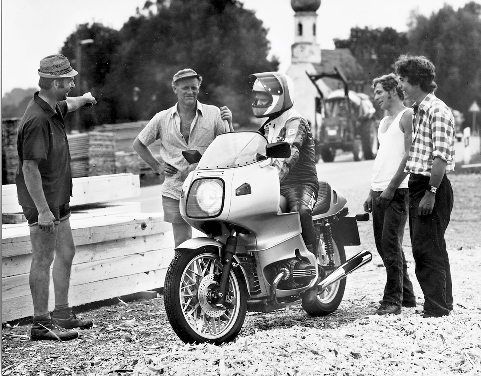 Of Snowflakes and Powder Coating - Motorcycle Classics